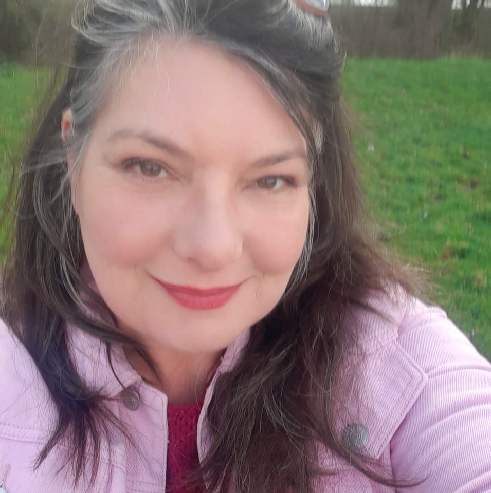 Aromagick: A Scentual Guide to The Kalas & The 8 Colours of Magick ...